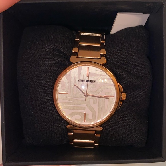 Steve Madden | Accessories | Steve Madden Rose Gold Logo Womens Watch ...